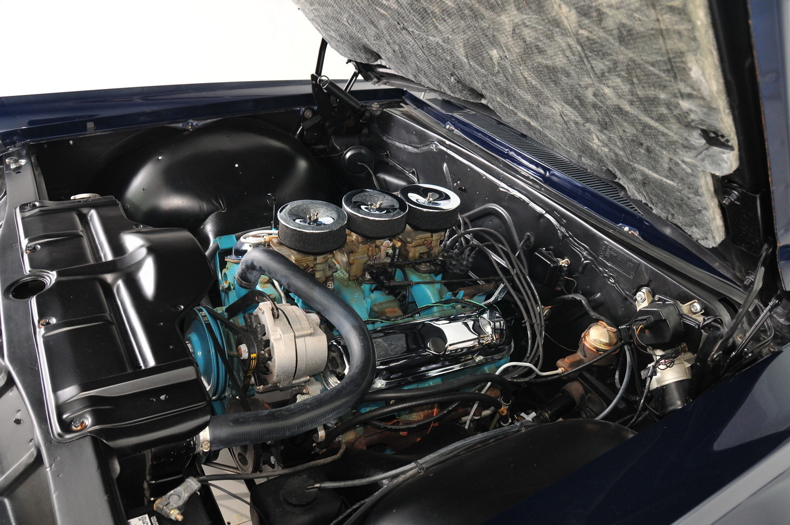 1965 Pontiac 2+2 | Volo Auto Museum