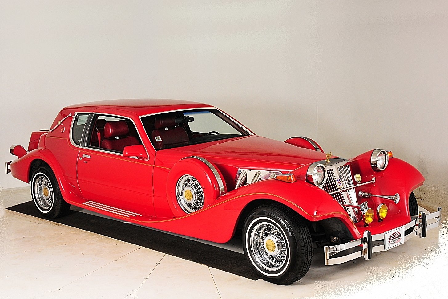 1985 Tiffany Classic | Volo Auto Museum