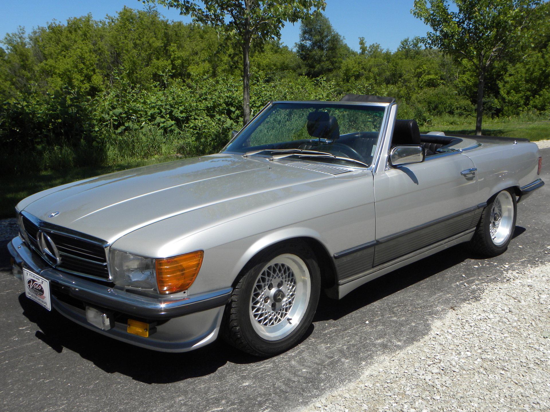 1981 Mercedes-Benz 500SL | Volo Auto Museum
