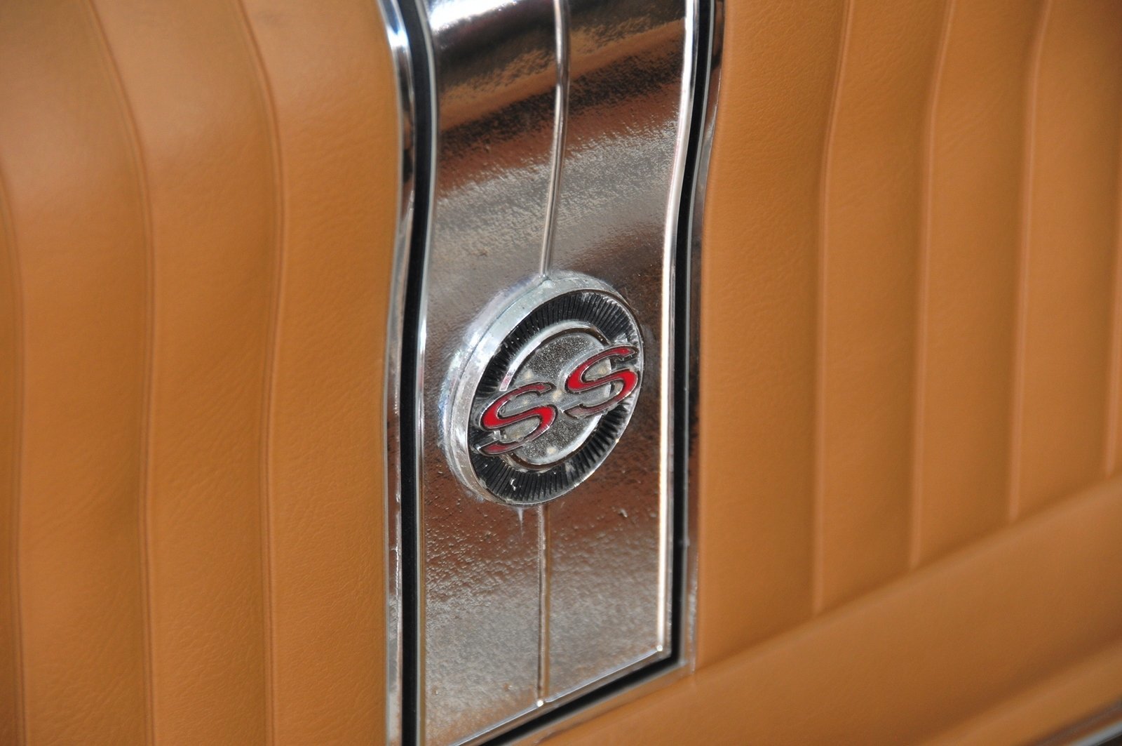 1965 Chevrolet Impala | Volo Auto Museum