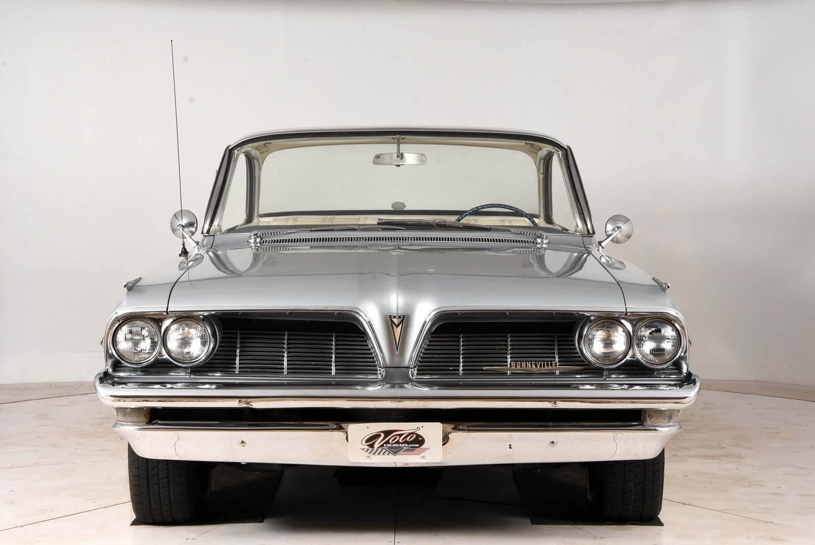 1961 Pontiac Bonneville | Volo Auto Museum