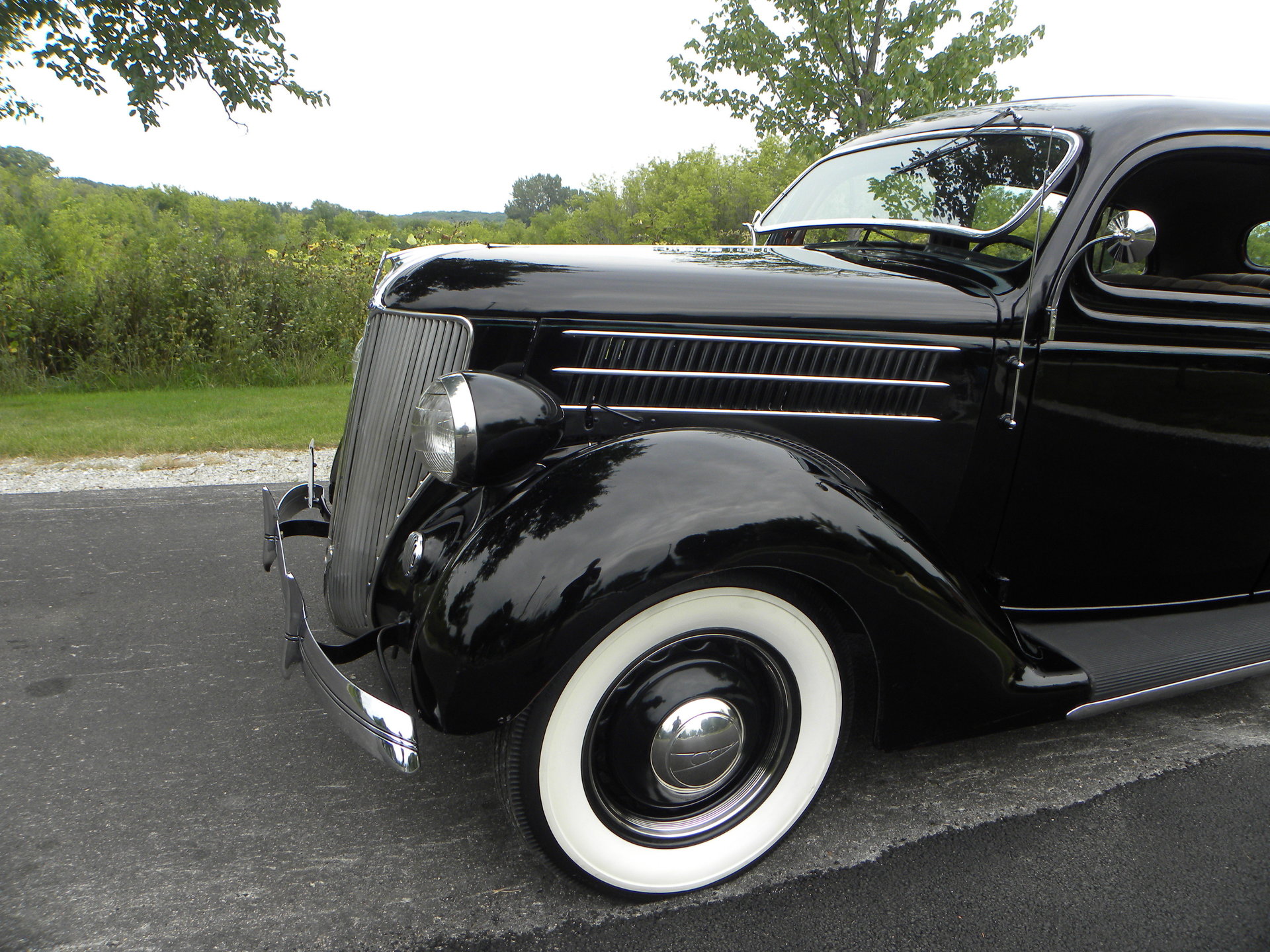 1936 Ford Deluxe | Volo Auto Museum